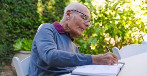 Legendary Hollywood Agent Dishes in a New “How To” Memoir