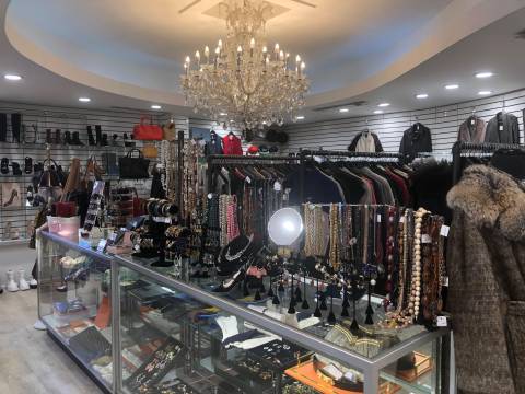 OOH LA LA Luxury Consignment Shop Arrives on Upper West Side